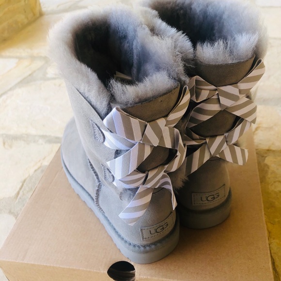 UGG | Shoes | Nib Ugg Diagonal Stripe Bow Boots Women Size 8 | Poshmark